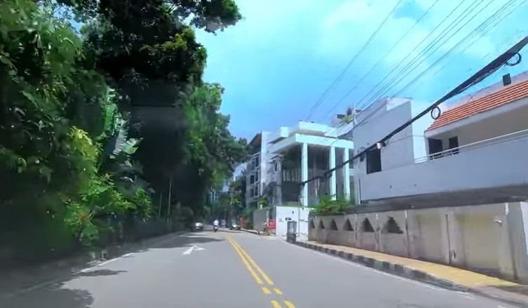 Exploring the Baridhara Diplomatic Zone in Dhaka